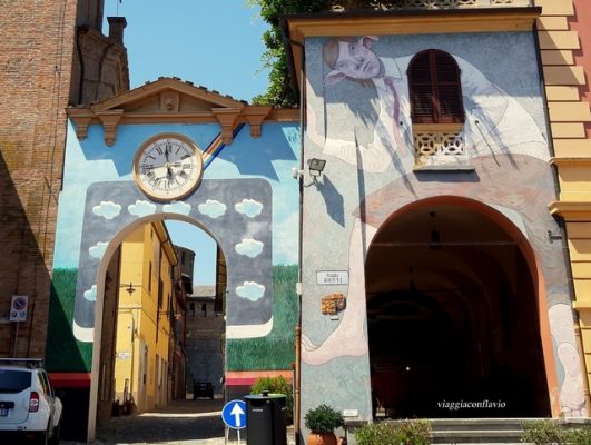 Dozza il borgo dei murales vicino Bologna - Viaggia con Flavio